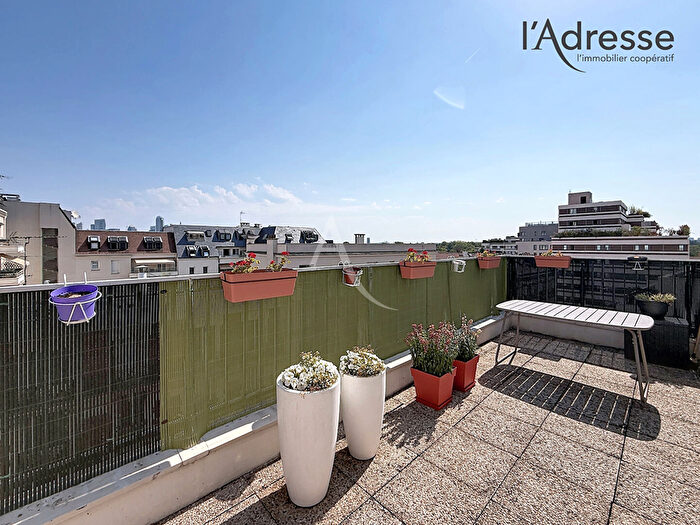 Suresnes, Centre-ville - Appartement 2 pièces à vendre