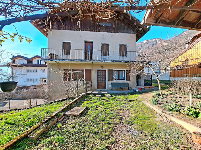 Maison à vendre - Ayse - 6 pièces - 5 chambres