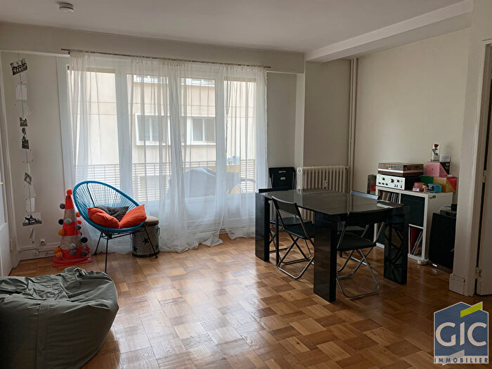 Appartement à louer - Caen, Centre ancien - 2 pièces - 1 chambre