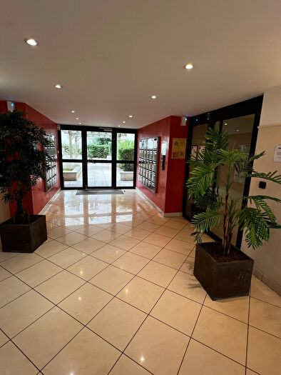 Appartement à vendre - Viry-Châtillon, Centre-ville - 3 pièces - 2 chambres