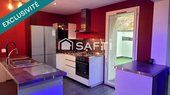 Maison à vendre - Saint-Laurent-du-Pont - 3 pièces - 2 chambres