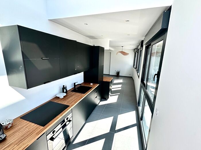 Appartement à vendre - Marseille e , Saint-Barnabé - 4 pièces - 3 chambres