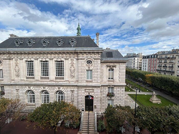 Appartement à louer - Hôtel de Ville-Planchette, Levallois-Perret - 3 pièces - 2 chambres
