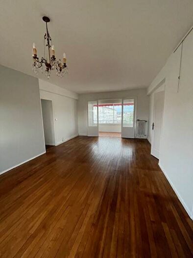 Appartement à louer - Périgueux - 4 pièces - 3 chambres