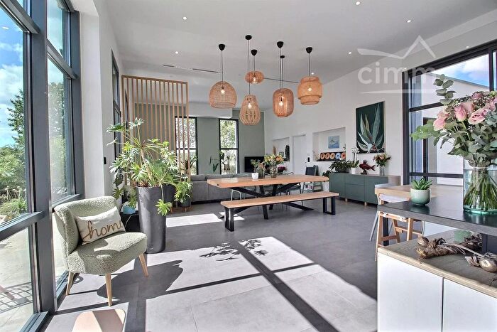 Maison à vendre - Tours - 7 pièces - 5 chambres