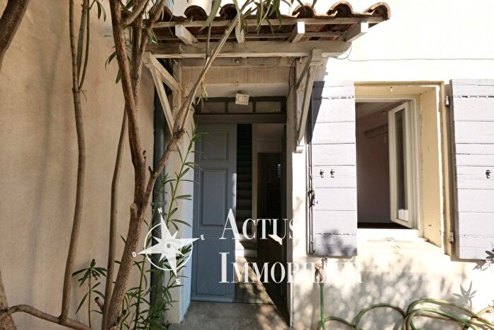 Maison à vendre - Salon-de-Provence, Batignoles, Michelet - 6 pièces - 4 chambres