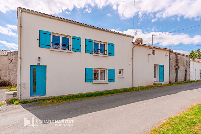 Maison 4 pièces à vendre à Saint-Georges-de-Montaigu