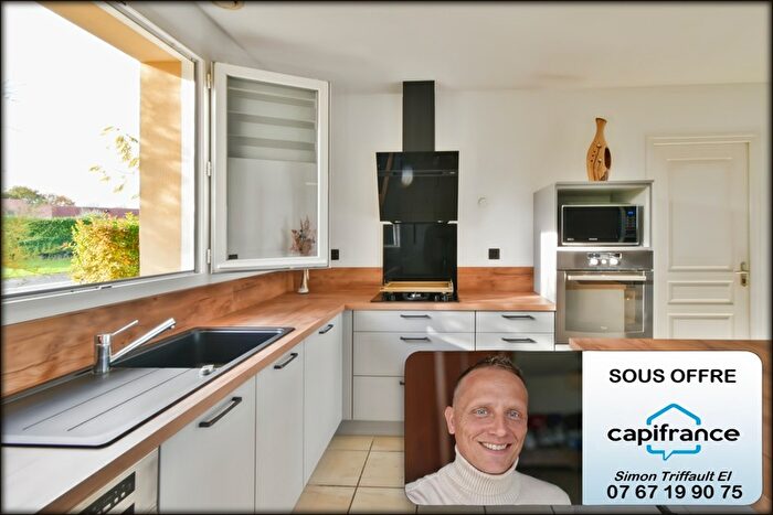 Maison à vendre - Maresché - 7 pièces - 5 chambres