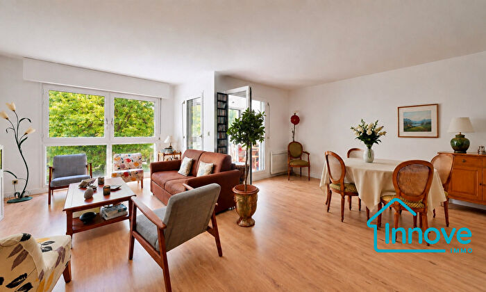 Appartement 4 pièces à Le Chesnay, Saint-Antoine de Padoue, à vendre