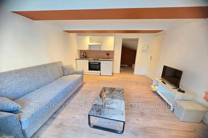 Appartement 2 pièces à louer à Allemagne-en-Provence