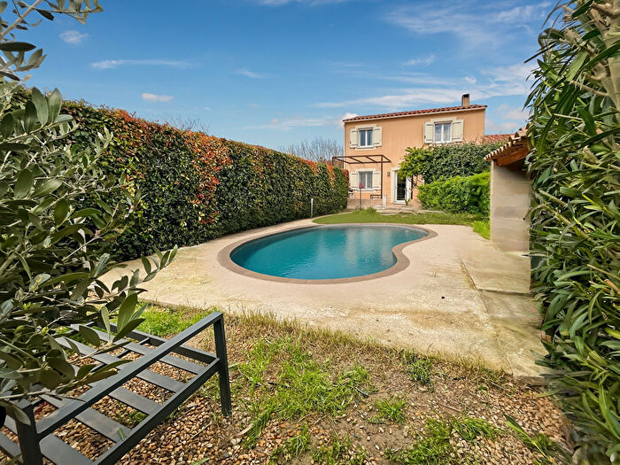 Maison à vendre - Châteaurenard, Barret, Lonnes, La Crau - 5 pièces - 4 chambres