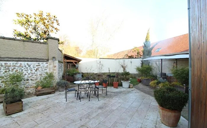 Maison à louer - Chaignes - 4 pièces - 3 chambres