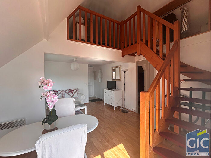 Saint-Arnoult : Appartement 3 pièces à vendre