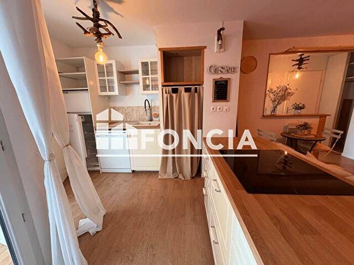 Appartement à louer - Le-Trillet, Meyzieu - 2 pièces - 1 chambre