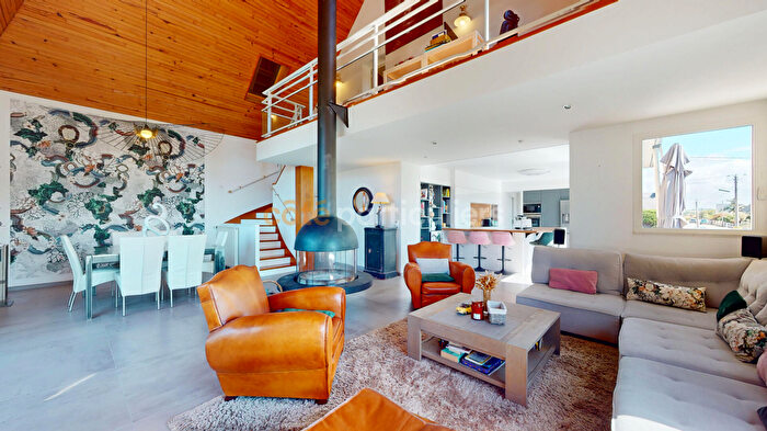 Maison 8 pièces à vendre à Bréhal