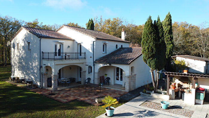 Maison à vendre - Tournon-dAgenais - 7 pièces - 4 chambres