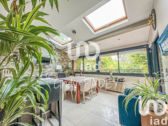 Maison à vendre - Livry-Gargan, Nord - 9 pièces - 5 chambres