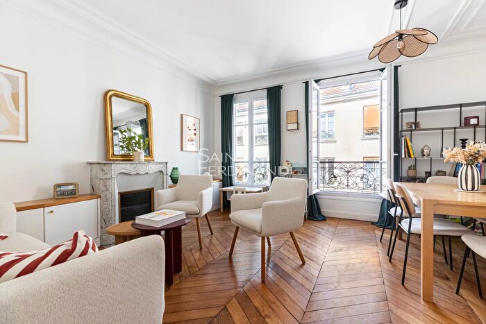 Appartement 4 pièces à vendre à Paris 17ème, Batignolles, Cardinet