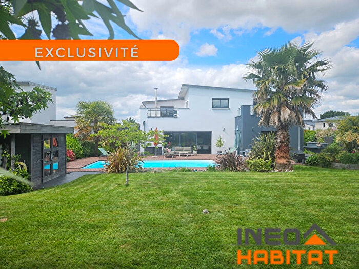 Maison 8 pièces à vendre - La Mézière