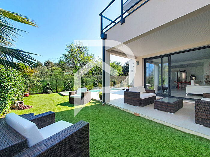 Maison à vendre - Agde, La Ville - 4 pièces - 3 chambres