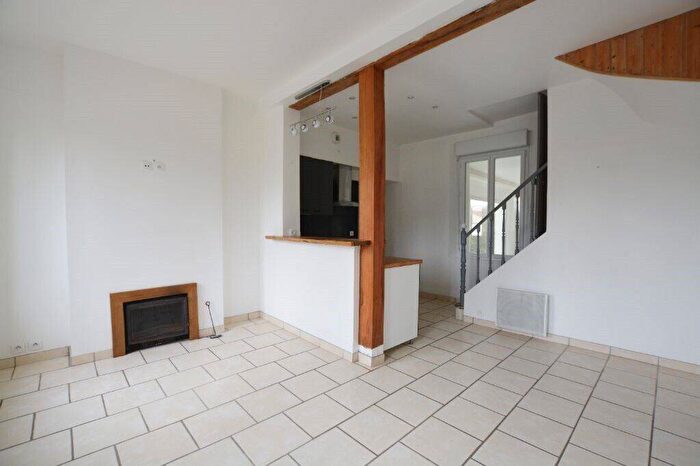 Maison à louer - Auxi-le-Château - 4 pièces - 3 chambres