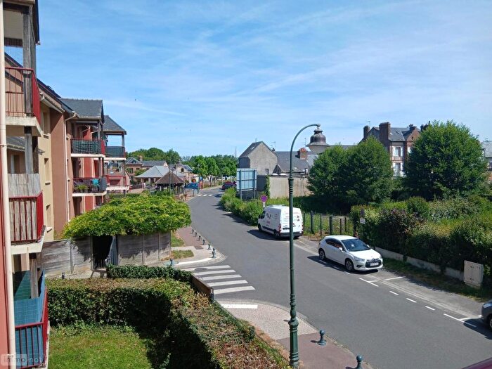 Appartement 3 pièces à La Rivière-Saint-Sauveur, à vendre