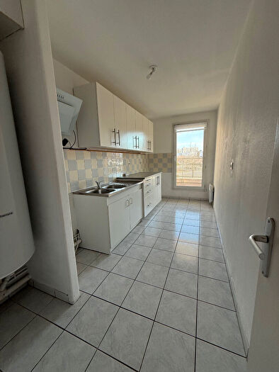 Appartement à louer - Vand uvre-lès-Nancy, Centre-ville, Vandoeuvre Nations - 3 pièces - 2 chambres