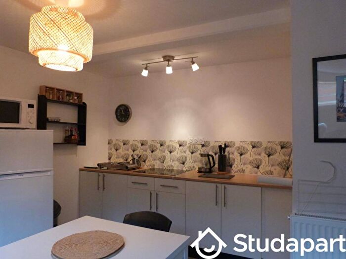 Appartement à louer - Nord Est, Saint-Apollinaire - 1 pièce - 2 chambres