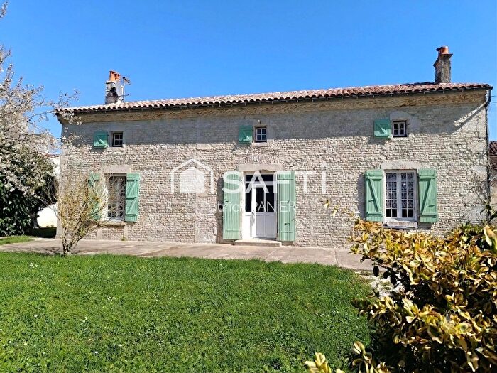 Maison 8 pièces à vendre - Saleignes