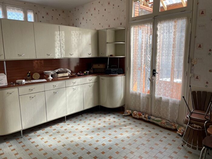 Maison à vendre - Saint-Pierre-des-Corps - 6 pièces - 4 chambres