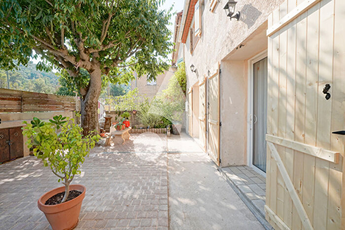 Maison 4 pièces à vendre à Mimet