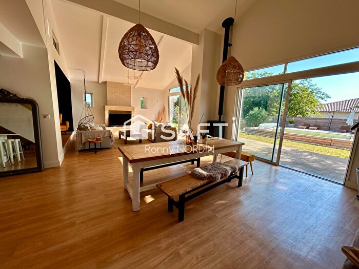Maison 5 pièces à Saint-Émilion, à vendre