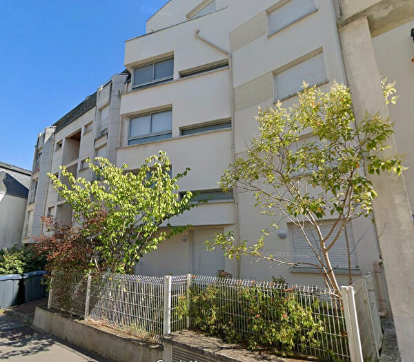 Appartement à louer - Tours, Velpeau - 1 pièce