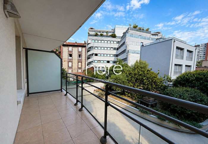 Asnières-sur-Seine, Gresillons, Voltaire : Appartement 2 pièces à vendre