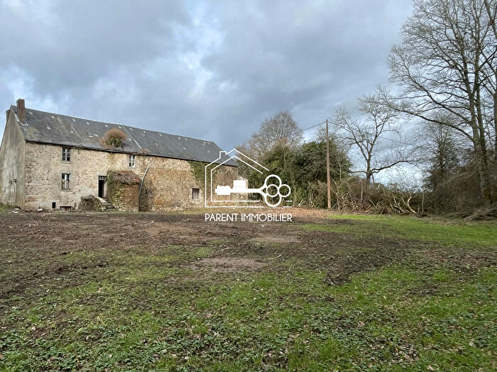 Maison à vendre - Saint-Agnant-de-Versillat - 7 pièces - 3 chambres