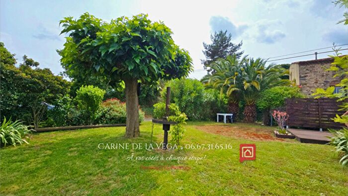 Maison à vendre - Faugères - 5 pièces - 3 chambres