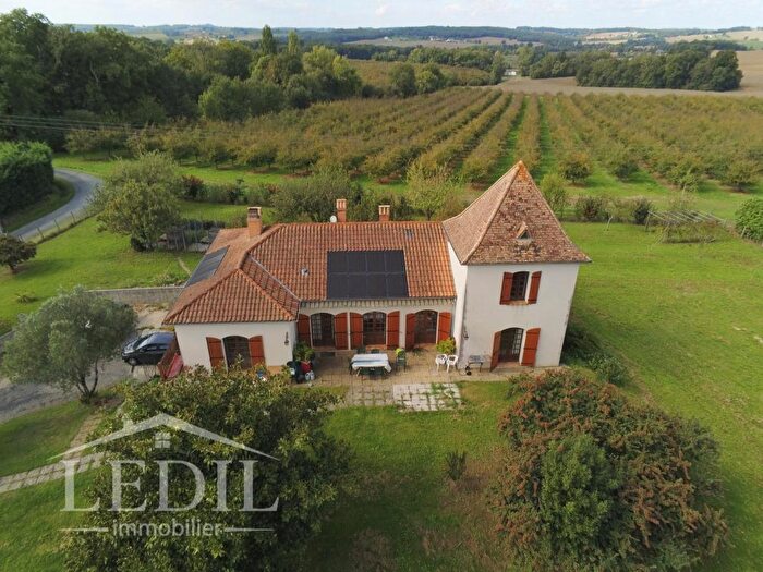Maison à vendre - Cancon - 6 pièces - 5 chambres