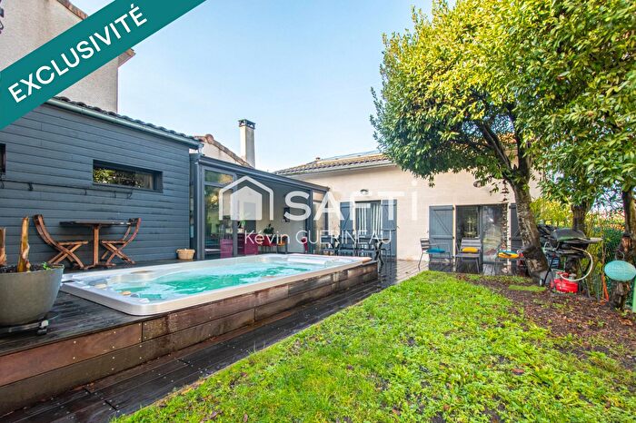 Maison à vendre - Mérignac, Saint-Augustin - 4 pièces - 3 chambres