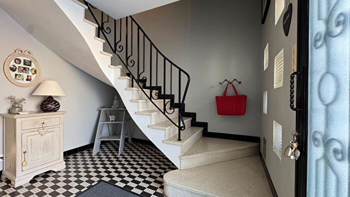 Maison à vendre - Niort, Centre-ville - 6 pièces - 4 chambres