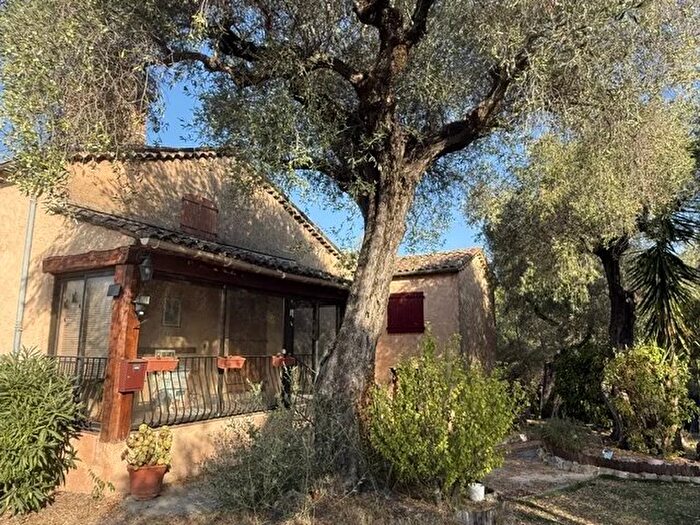 Grasse, Saint-Antoine, Aspres, Plascassier : Maison 3 pièces à louer