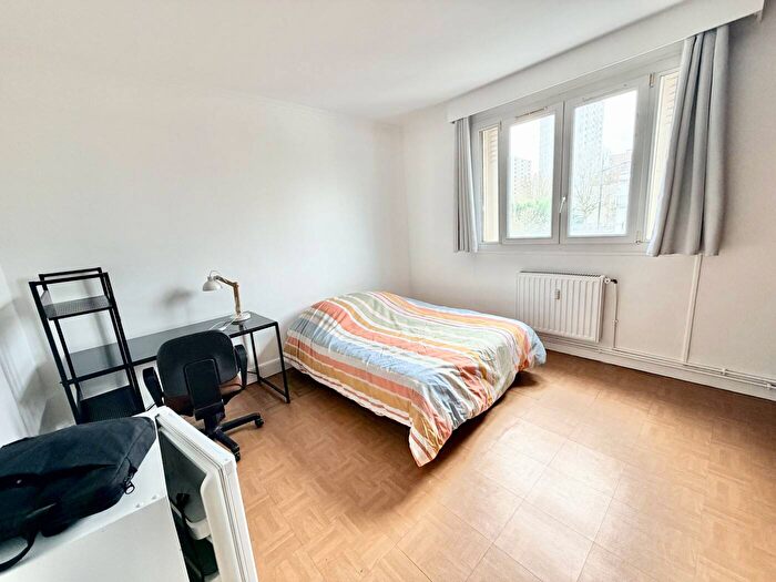 Appartement à louer - Mermoz, Villejuif - 1 pièce