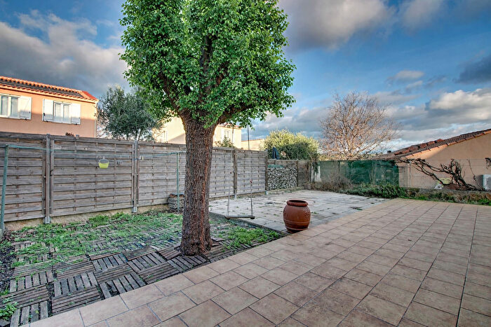 Maison à vendre - Vitrolles - 4 pièces - 3 chambres