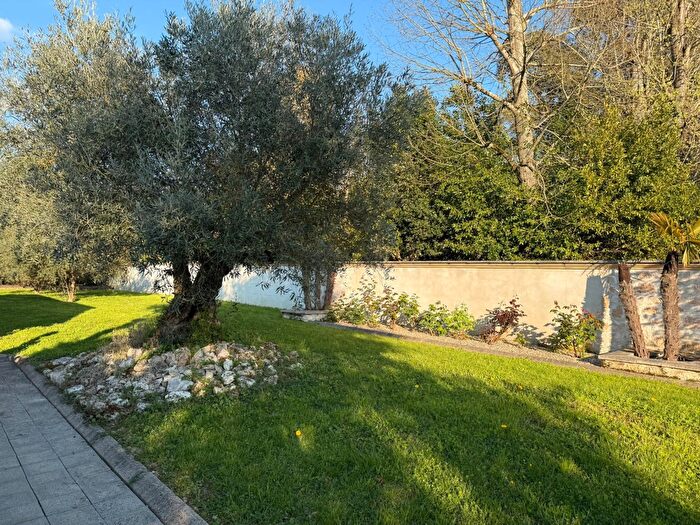 Maison 5 pièces à vendre à Malause