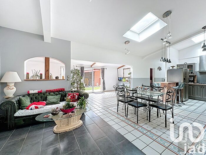 Maison à vendre - Cauvigny - 5 pièces - 3 chambres