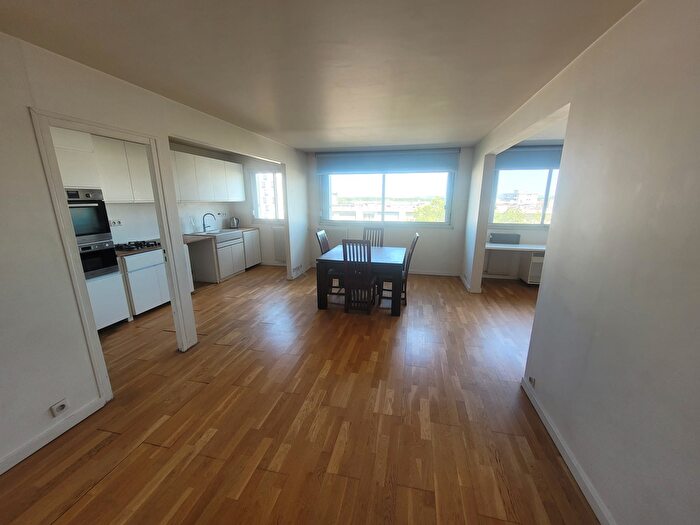 Le Bourget : Appartement 4 pièces à vendre