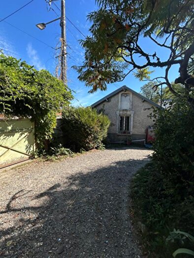 Maison 4 pièces à Tours, Sainte-Radegonde, IUT, à vendre