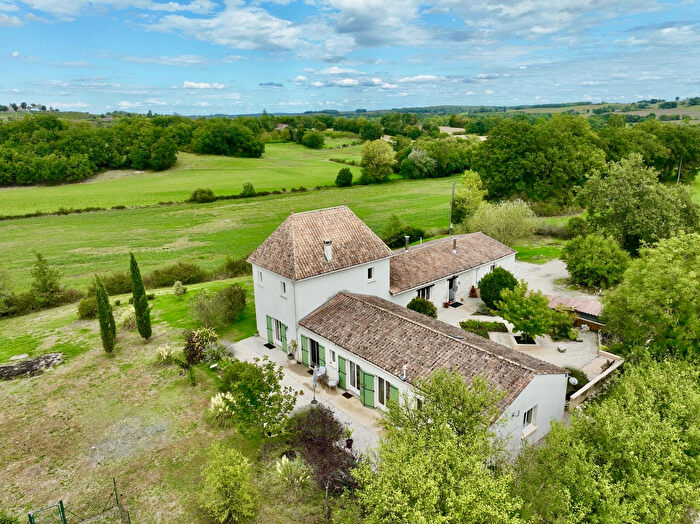 Maison à vendre - Saint-Eutrope-de-Born - 10 pièces - 5 chambres