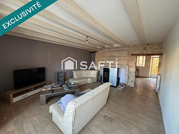 Maison 5 pièces à Champdeniers-Saint-Denis, à vendre