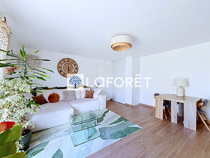 Appartement 4 pièces à vendre à Crespières