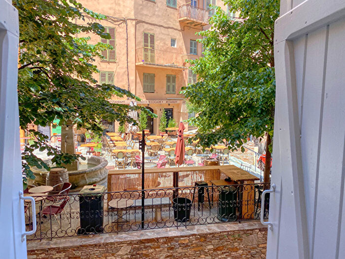 Appartement 2 pièces à Bastia, Centre-ville ancien, à vendre